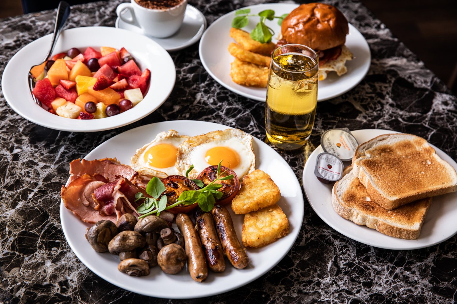 Sirocco Restaurant & Bar | Holiday Inn Sydney Potts Point